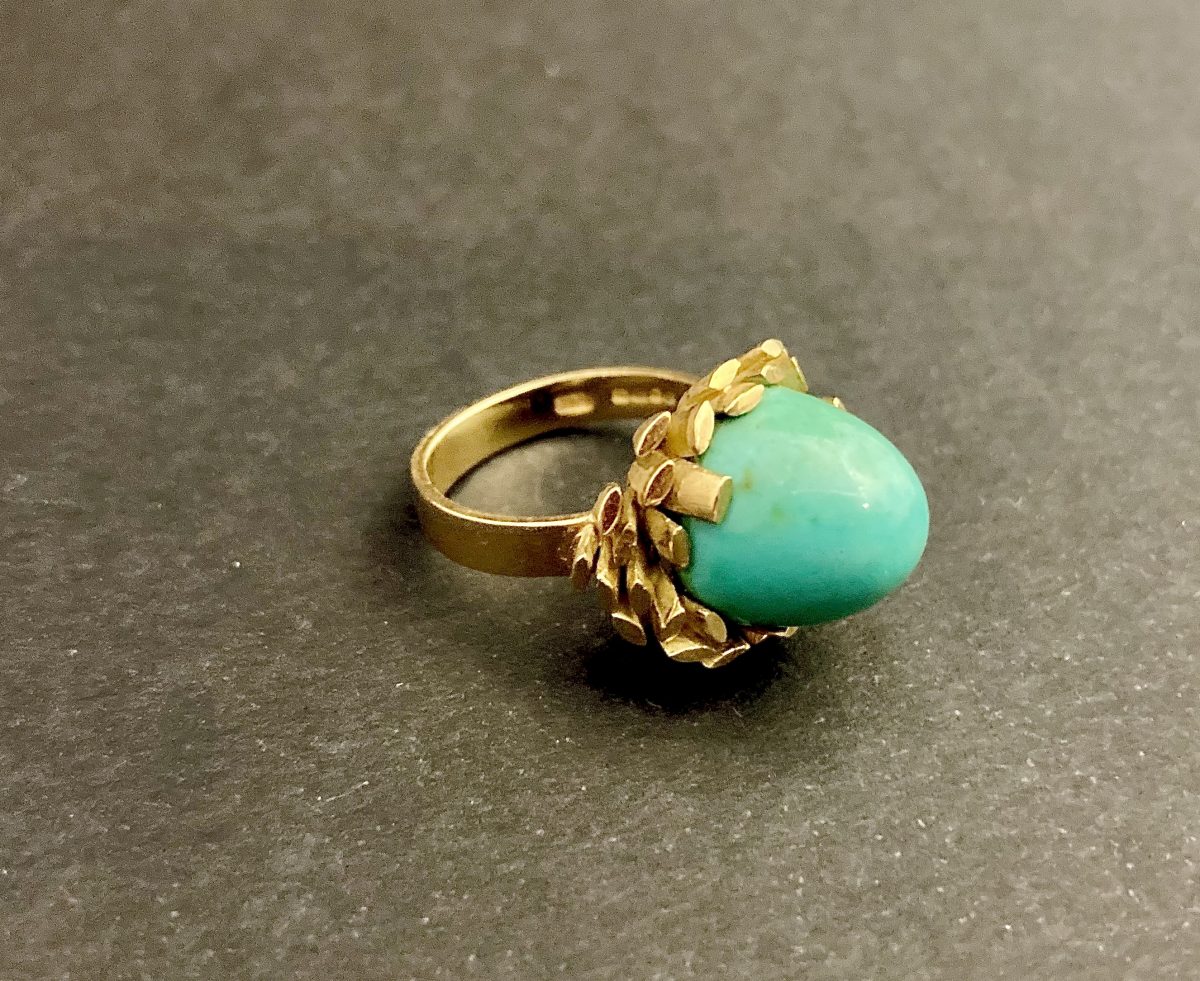 JOHN DONALD RING IN 18ct WITH TURQUOISE